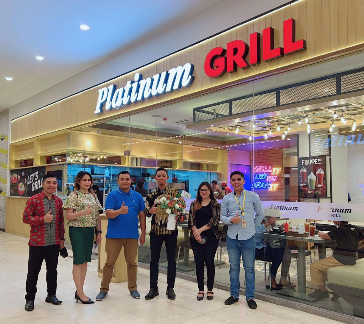 New Outlet Platinum Grill di Mall Panakkukang - Champ Resto Indonesia